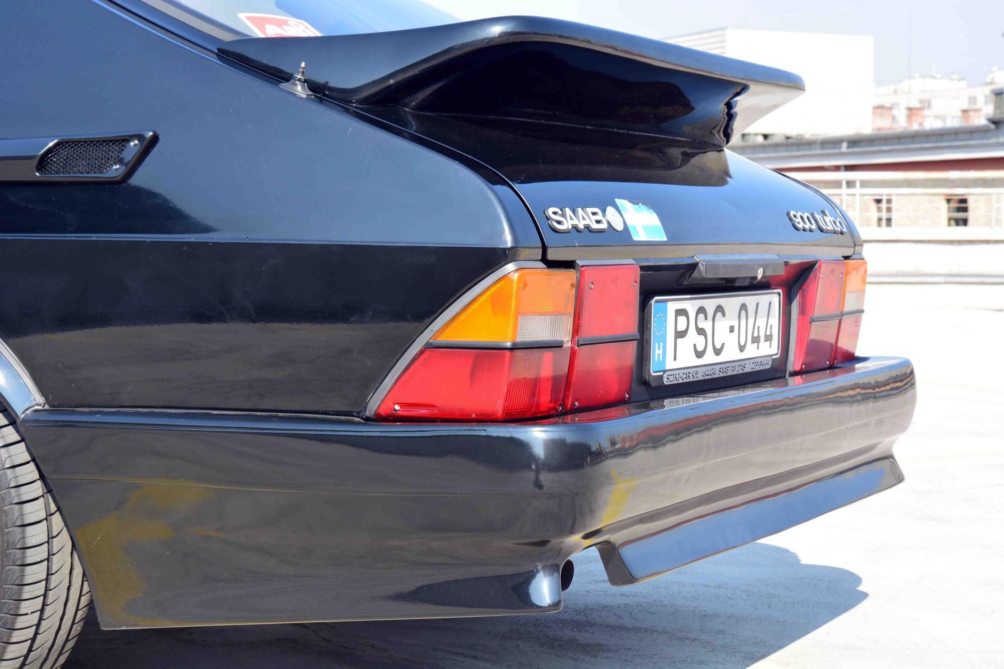 A-Zperformance | SAAB 900 Airflow Carlsson Rear Bumper Replica 1978-1993